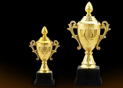 China Tipo chapeado ouro copo plástico do troféu, troféu feito sob encomenda do copo dos esportes do logotipo à venda
