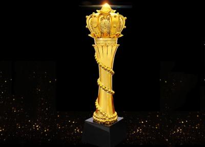 Cina Il trofeo elegante e lusso progettato della resina, oro ha placcato il ricordo glorioso in vendita