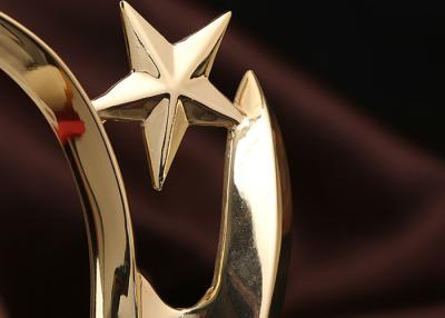 China Base de cristal do preto feito sob encomenda liga de zinco do laser do copo 3D do troféu com a estrela na parte superior à venda