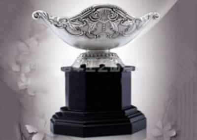 China Big Size Custom Custom Trophy Cup Alloy Top Wood Base For Team Winners Awards for sale