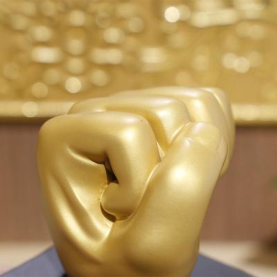China Harz-Trophäen-Cupbürodekoration der Boxveranstaltungs-Preis-goldene Faust-9cm zu verkaufen