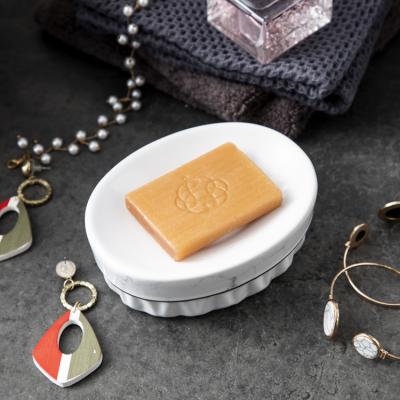Cina Insieme ceramico del bagno di 5 pc, insieme ceramico dell'erogatore del sapone per gli articoli sanitari degli hotel in vendita