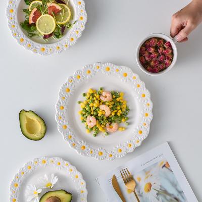 Cina Daisy Underglaze Ceramic Dessert Plates, insieme di cena ceramico di faenza per l'alimento dell'insalata in vendita
