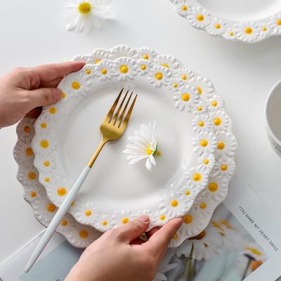 Cina Daisy Underglaze Ceramic Dessert Plates, insieme di cena ceramico di faenza per l'alimento dell'insalata in vendita