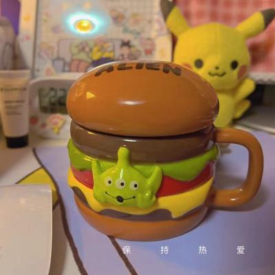 Cina Couple Breakfast Ceramic Mug Coffee Cup Stereo With Cover Water Cup in vendita