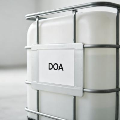 China Weather Resistant DOA Plasticizer For Outdoor PVC Boards Low Temp Rubber Goods for sale