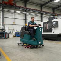 Quality Commercial Battery Ride On Floor Scrubber 110L Solution/Recovery Tanks 860mm for sale