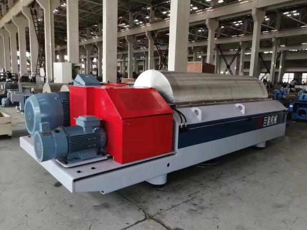 Quality Resource Utilization Horizontal Decanter Centrifuge SKF For Harmless Treatment for sale