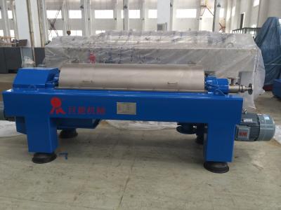 Cina Centrifughe a decanter tricanter continue appositamente progettate per il trattamento dell'olio di invecchiamento in vendita