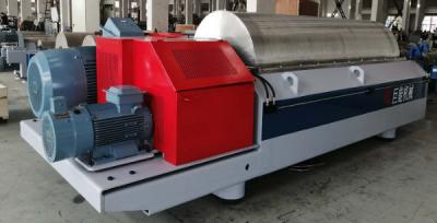 Cina Centrifuga bifase del decantatore del rotolo dell'acciaio inossidabile per disidratazione centrifuga in vendita