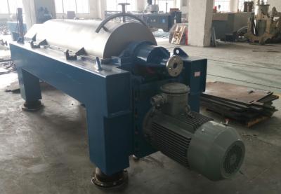 Cina Centrifuga bifase 380V di scarico del decantatore del rotolo per asciugare in vendita