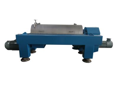 Cina Acciaio inossidabile della centrifuga di scarico del decantatore del rotolo con spruzzo 3200r/Min bifase in vendita