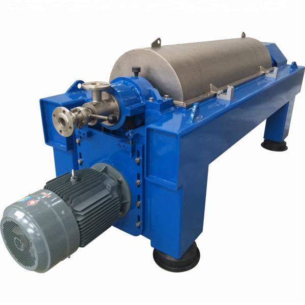 Quality Three Phase Horizontal Decanter Centrifuge for Oil Sludge Water Separation with 22/5.5 kw Motor Power and 3200r/min Speed for sale