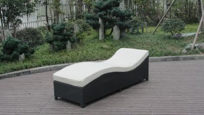 China Army Green Rattan Sun Lounger With White Cushion And Aluminum Frame for sale