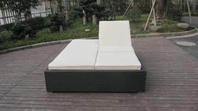 China PE Rattan Adjustable Lounge Chair , Modern Foldable Chaise Lounge for sale