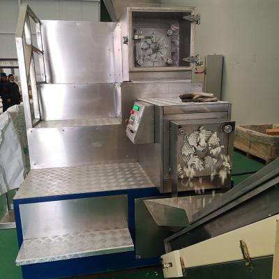 China 500 kg/h zeepnoedels maken machine met raffinage en extruderen functie 220/380v Spanning Te koop