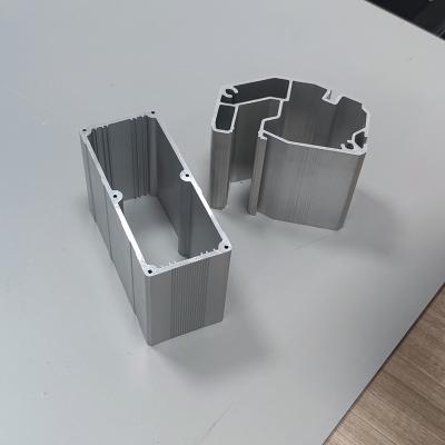 Cina L'alluminio di alluminio architettonico su ordinazione di Manica di profili ha condotto il muro a secco espulso in vendita