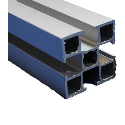 Cina 60Series Industrial Aluminium Section Extrusion Profile Alloy Square Tube in vendita