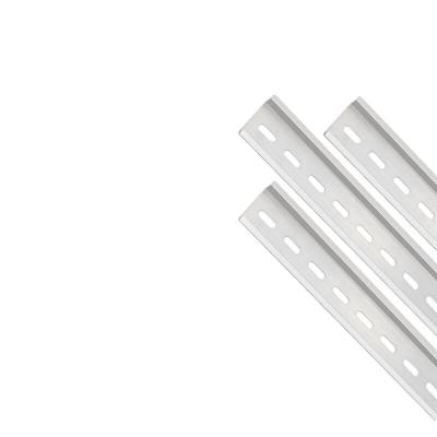 Cina T651 Anodized Bending Aluminum Rail Profile Extrusion With Long Service Time in vendita
