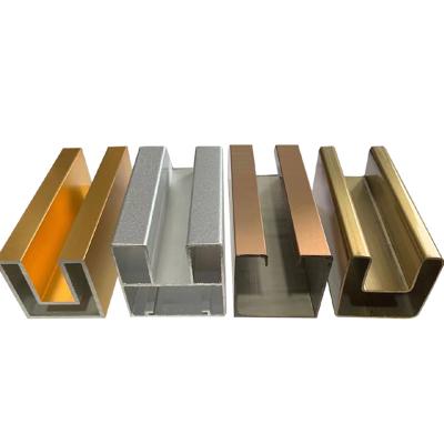 Cina Extrusion Process Aluminum Handrail Profiles Alloy 6060 Railing U Groove in vendita