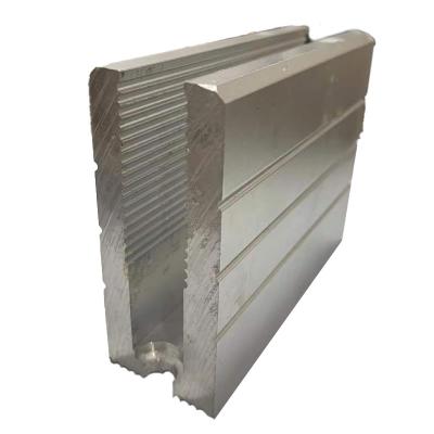 Cina Aluminum Profile U-Groove Guide Rail Chute Glass Aluminum Handrail Architectural Aluminum in vendita