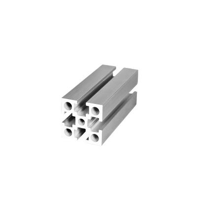 Cina La lega di alluminio industriale profila il profilo di alluminio della catena di montaggio bianca d'argento dell'allumina 6063-T5 in vendita