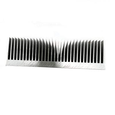 Cina 10.0mm 6061 Profilo di dissipatore di calore in alluminio Estrusioni termiche raffreddate ad aria Disegno delle pinne anodizzate in vendita
