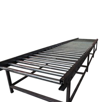 Cina The Roller Conveyor Can Be Customized With A Height Of 580-620mm For Material Transportation in vendita