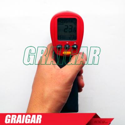 中国 手持ち型の赤外線 IR の温度計 UT303A の産業非契約銃 -32° C - 650° C 販売のため
