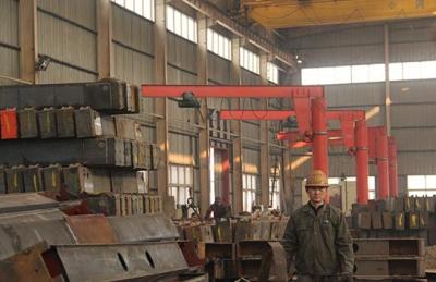 China Workshop Free Standing Slewing Jib Crane , Pillar Cantilever Column Mounted Jib Crane for sale