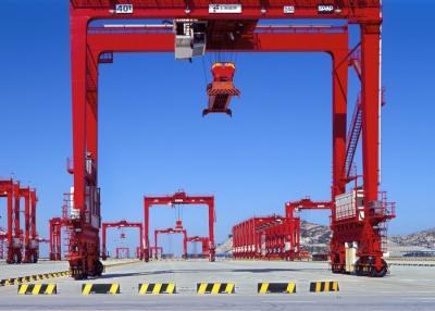 China Rail Mounted Quayside Container Lifting Crane , Port Container Handling Equipment for sale