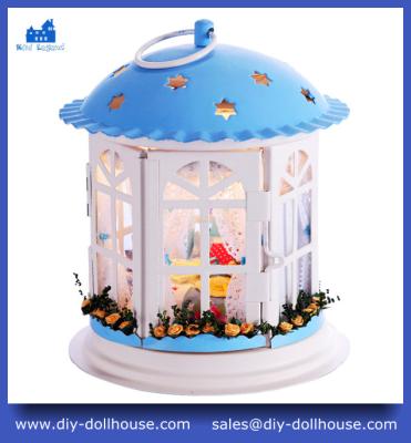 China Christmas Gift Wooden Miniature Mini Dollhouse DIY Educationa Toy Model House I005 for sale
