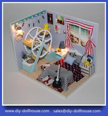China Diy wooden dollhouse mini glass dollhouse miniature room box model building cottage D009 for sale