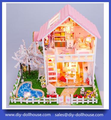 China Diy wooden dollhouse mini glass dollhouse miniature room box model building cottage 13835 for sale