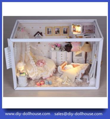 China Diy wooden dollhouse mini glass dollhouse miniature room box model building cottage 13821 for sale