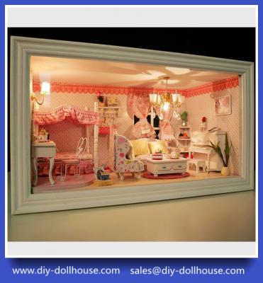 China Diy wooden dollhouse mini glass dollhouse miniature room box model building cottage 13818 for sale