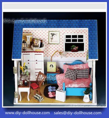 China Diy wooden dollhouse mini glass dollhouse miniature room box model building cottage W007 for sale
