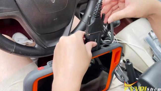 Connect Xhorse XD8ASKGL Toyota 8A AKL Adapter with VVDI Key Tool Plus 5