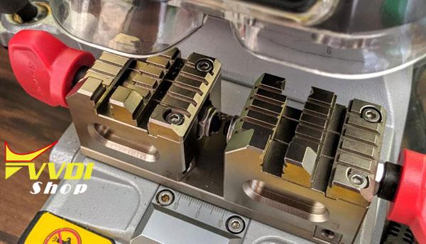 dolphin-xp007-body-4