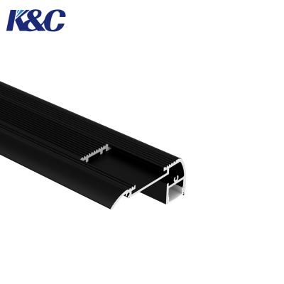 중국 6063 알루미늄 LED 계단 프로파일 65.0x27.5mm 사용자 정의 길이 판매용