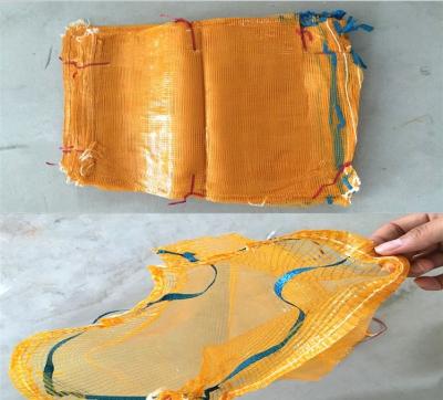 Cina Agricoltura industriale 50x80 cm PP PE Sacchetti di cipolle di frutta fresca imballaggio sacchetto a maglia Leno per verdure in vendita