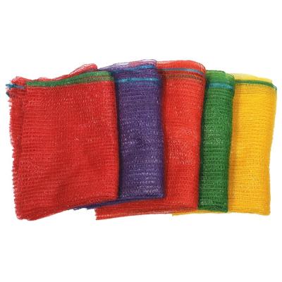 Cina Agricoltura industriale PE imballaggio di frutta Raschel mesh net bag per legna da ardere Cipolle d'aglio in vendita