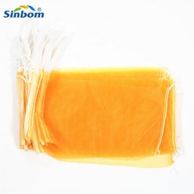 Cina Logo personalizzato 5 kg sacchetto a maglia per imballaggio di patate e frutta realizzato con materiale riciclato in vendita