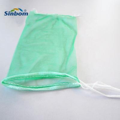 Cina Confortevole sigillamento a corda di trazione PP/PE Rollo tessuto di plastica per borse a maglia di cipolla/legna da fuoco in vendita