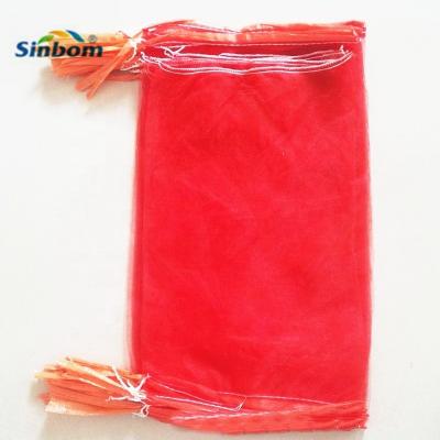 Cina Confortevole sigillamento a corda di trazione PP/PE Rollo tessuto di plastica per borse a maglia di cipolla/legna da fuoco in vendita