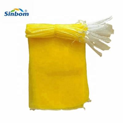 Cina Sacchetti a maglia piatta mono di frutta a stringa flessibile per un'imballaggio conveniente in vendita