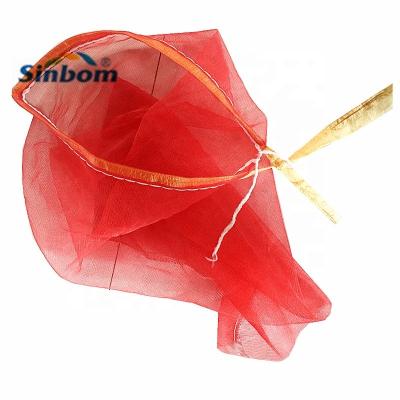 Cina Sacchetto a maglia di monofilamenti di HDPE tubolare di colore rosso per cipolle verdure e frutta perfetto in vendita