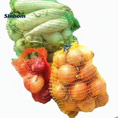 Cina PE Plastic Onion Mesh Raschel Net Bags per confezionamento personalizzato di aglio di patate in vendita