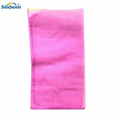 Cina Confezionamento di aglio fresco Pp Frutta Sacchetto a corda a maglia rosa Realizzato in materiale 100% PP/PE in vendita