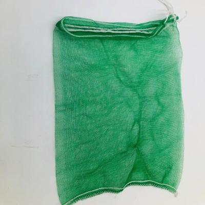 Cina 52g Bianco o personalizzato 100% Vergine PE Green Date Palm Mesh Bag 80X100 MM 70X90 MM in vendita